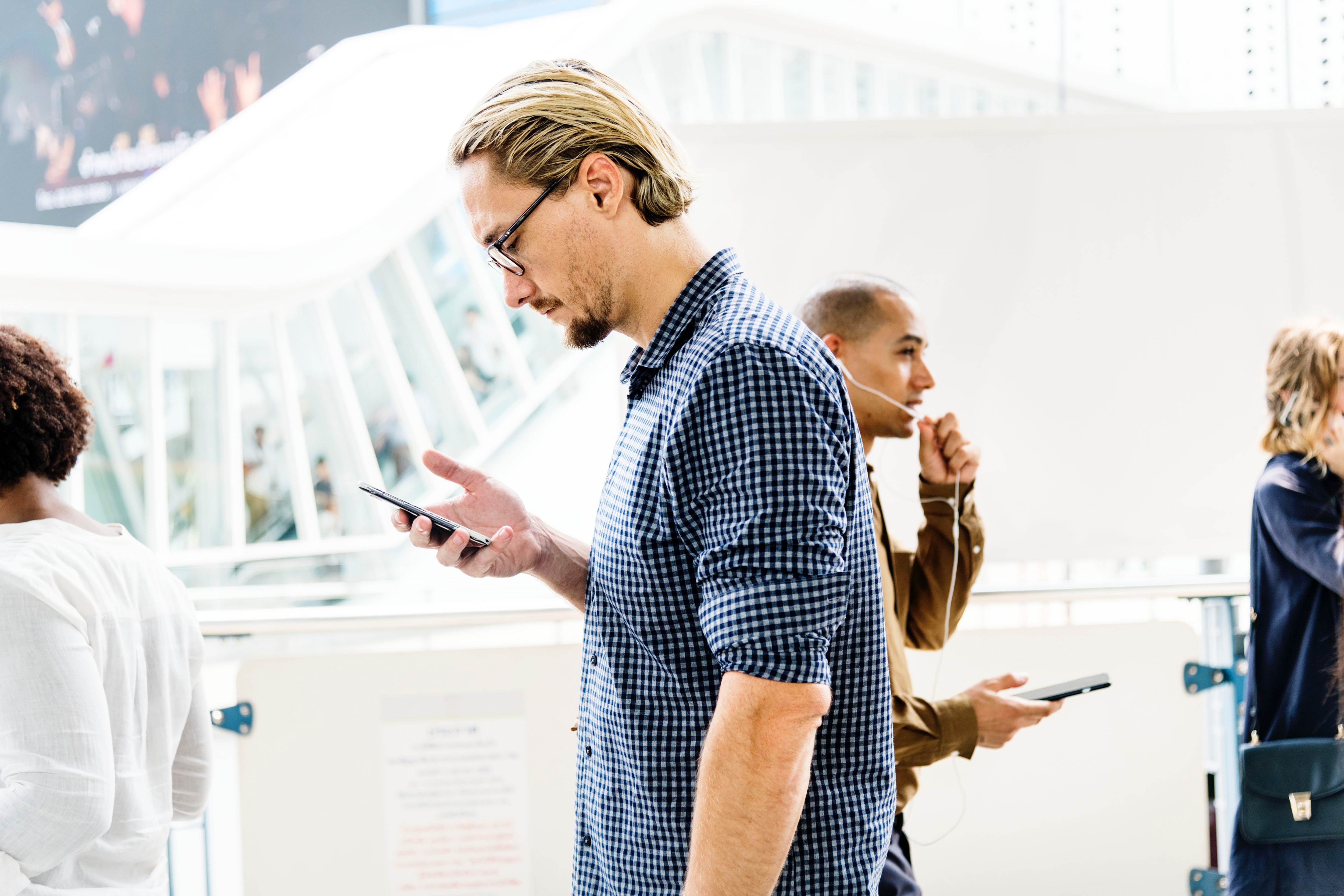 How the Hate Follow Impacts Your Influencer Marketing